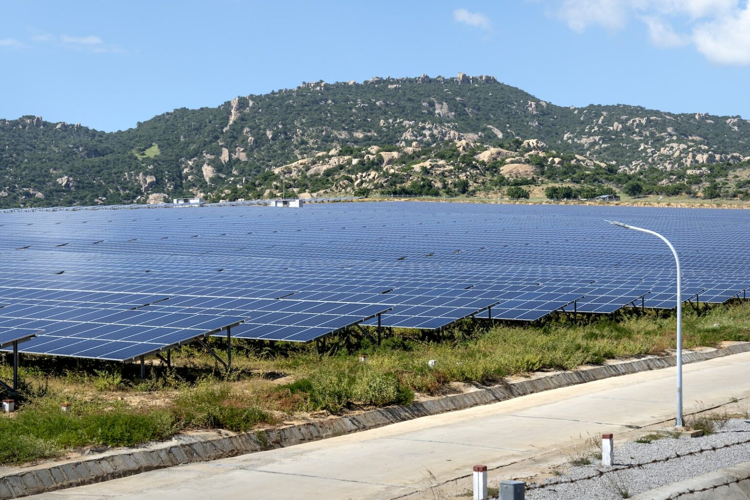 How Much Does It Cost To Build A Solar Farm In South Africa? – Solair World